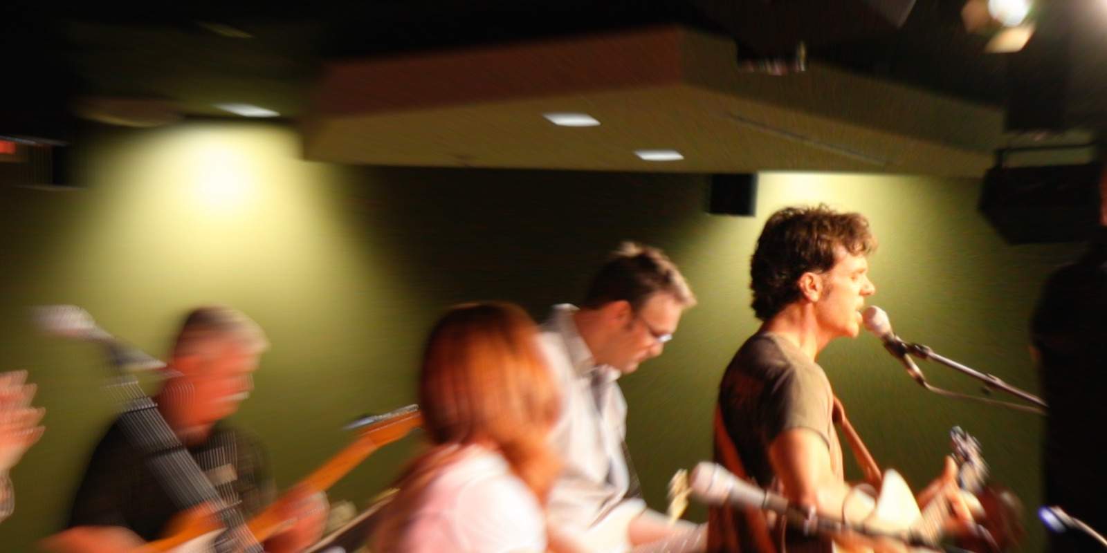 About Chris Nesbitt Dad of 4, Ministry Founder Happy Husband